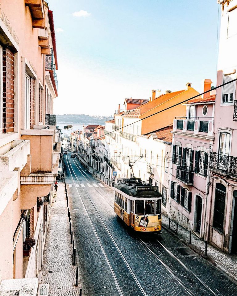As ruas de Lisboa são de uma beleza incomparável