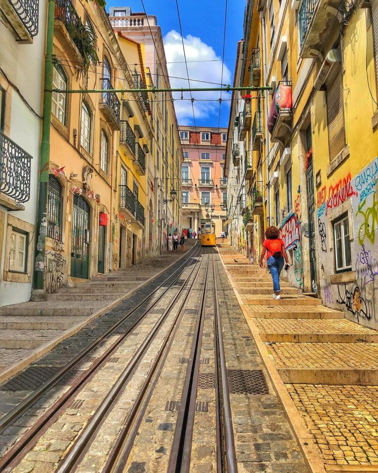 As ruas de Lisboa são de uma beleza incomparável