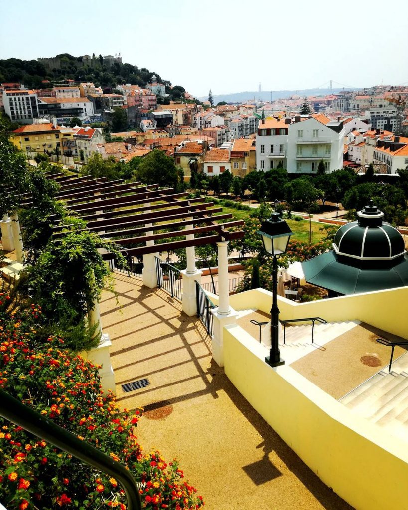 Quiosques em Lisboa onde apetece passar a tarde toda