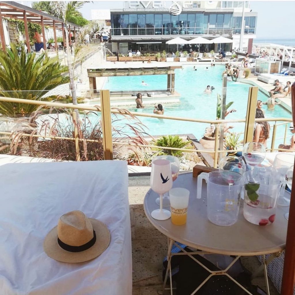Swimming pools in and around Lisbon: for diving and much more