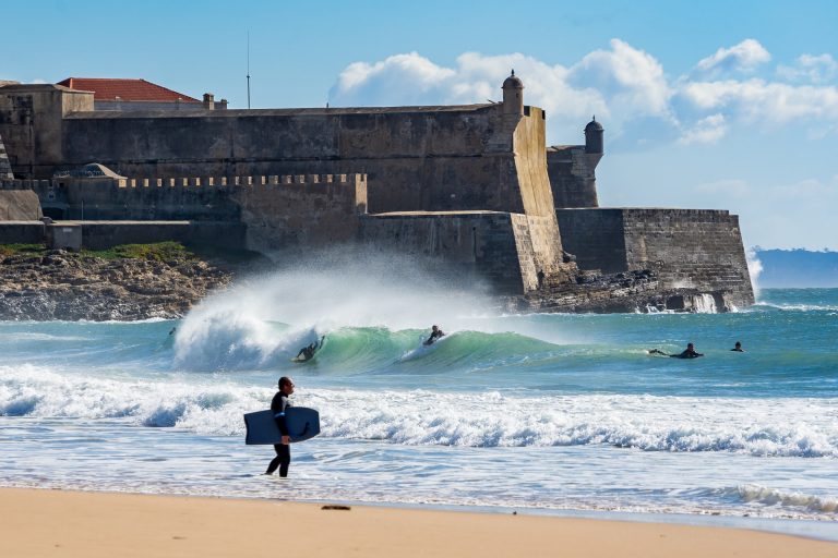 Praias da Linha de Cascais: uma viagem pelas mais incríveis