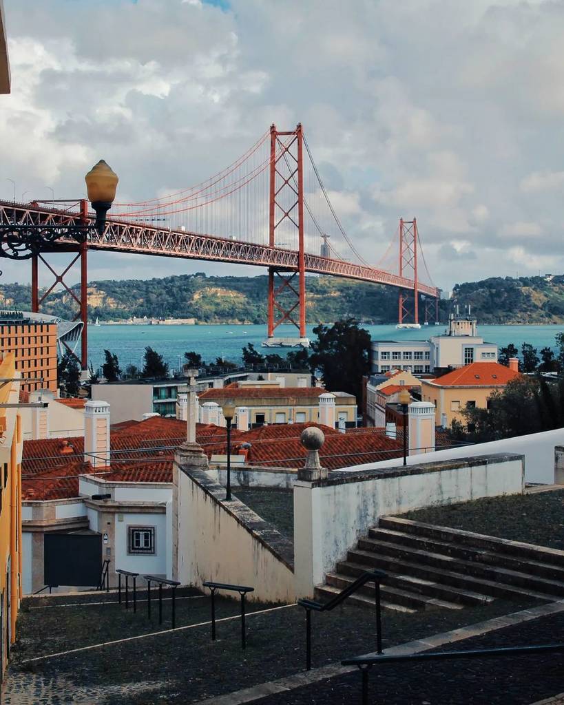 Ponte 25 de abril, as fotos e vídeos mais incríveis