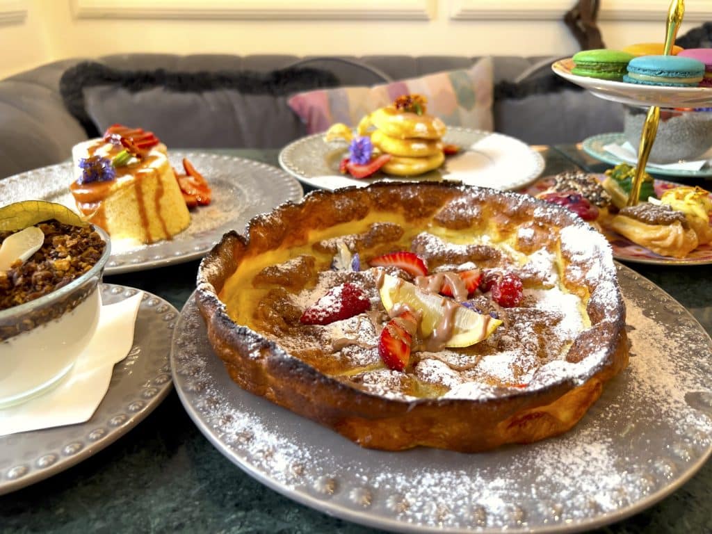 These Are The Strangest Pancakes In Lisbon