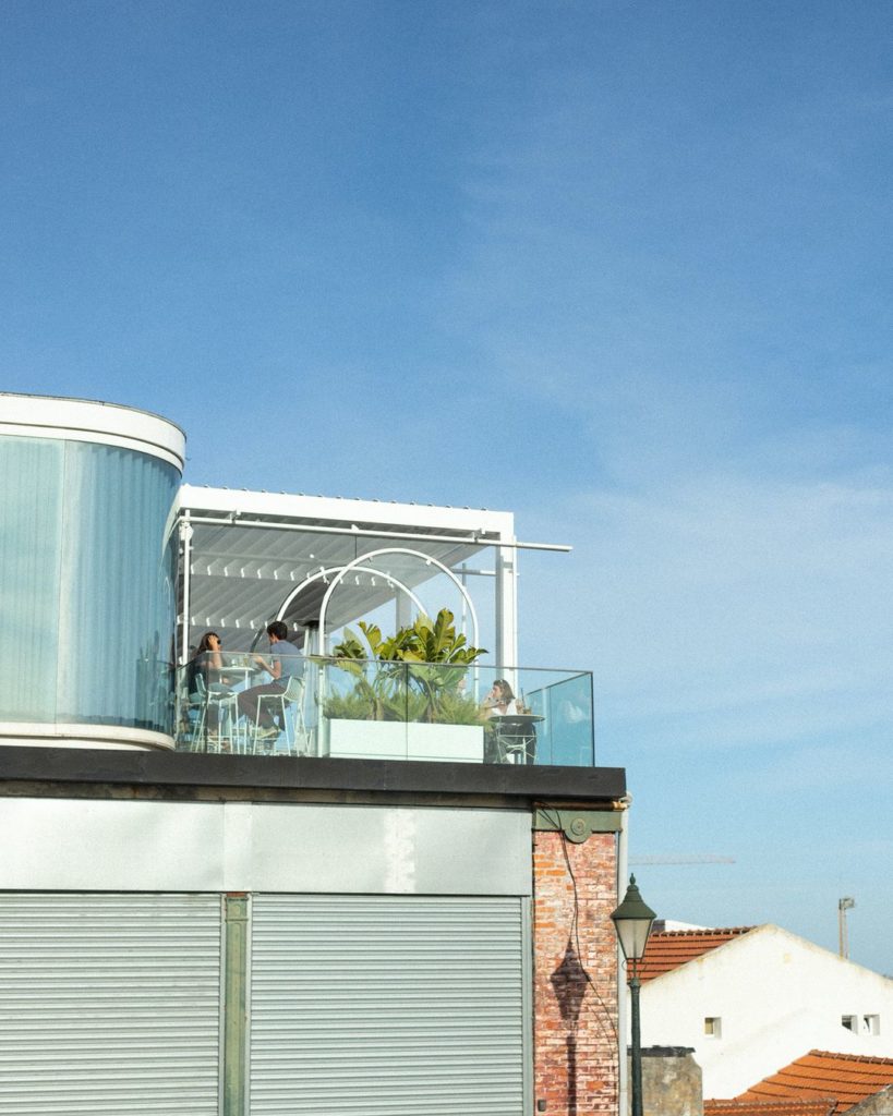 Rooftops em Lisboa: os melhores terraços para os fins de tarde