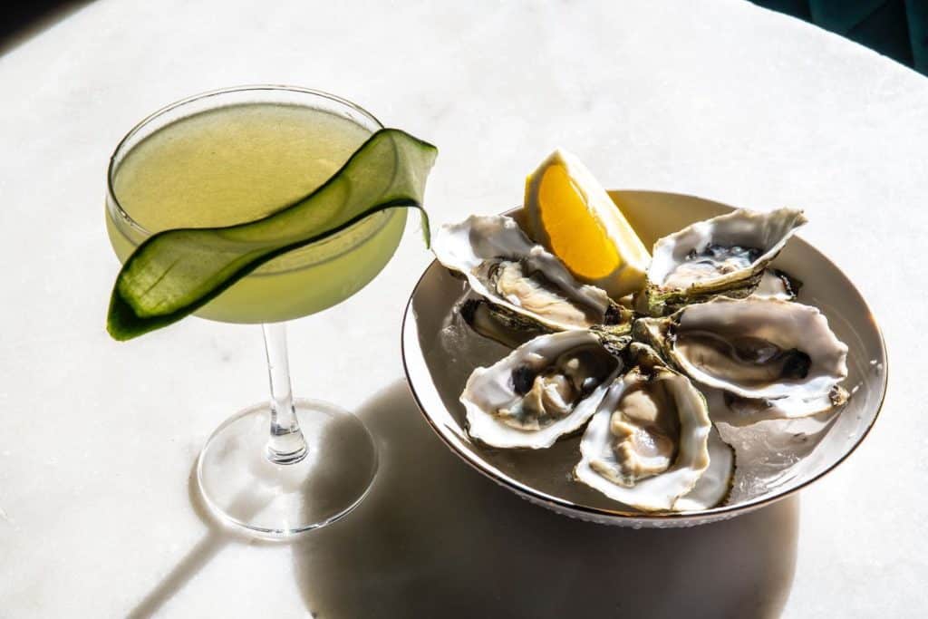 Ostras em Lisboa: no gastrobar Vila Bica vais provar as melhores