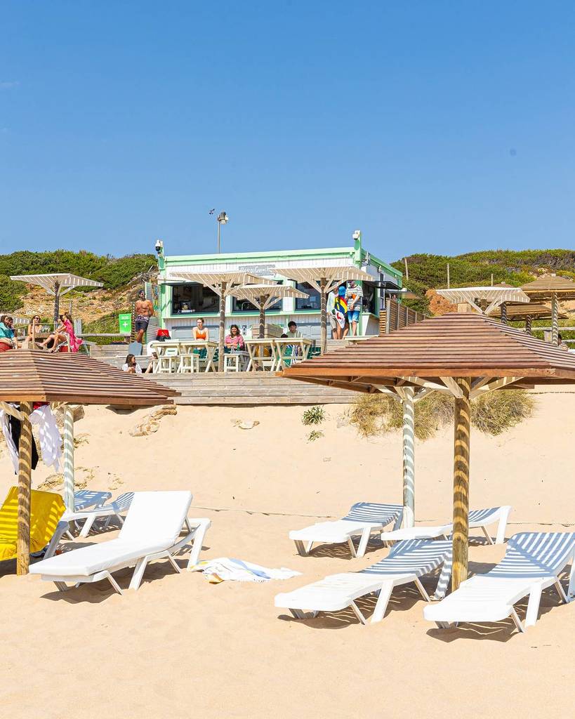 Beach Bars That Quench The Thirst Of Beachgoers