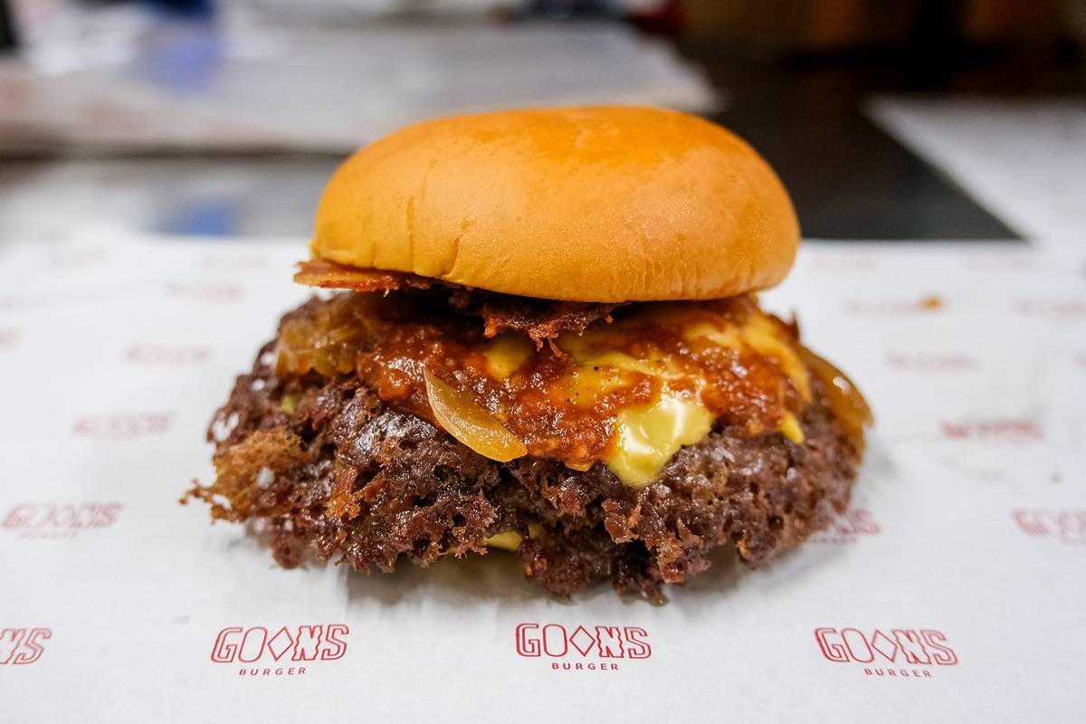 Smash burger, il modo più appetitoso di mangiare gli hamburger