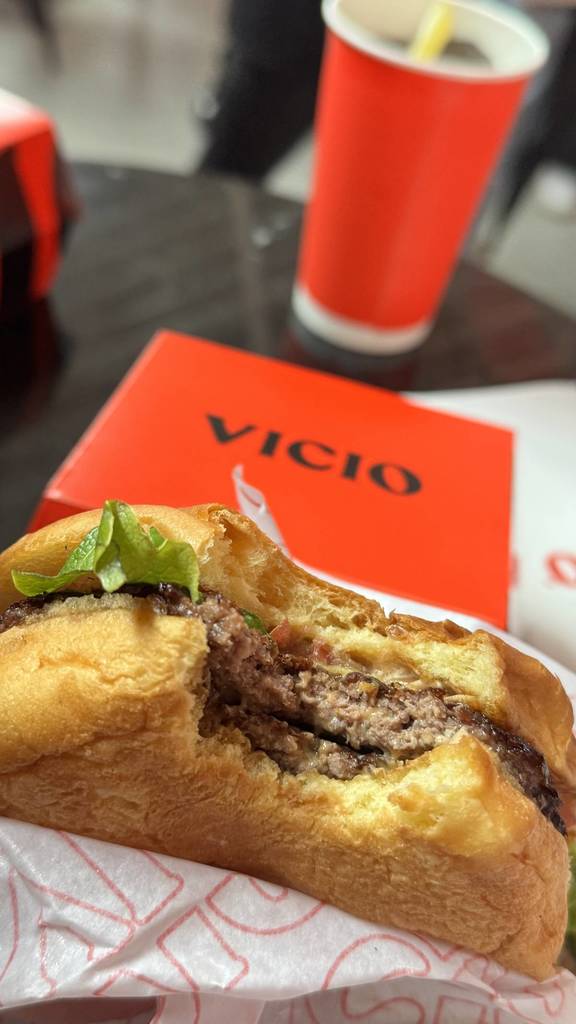 VICIO, o smash burger com mais "pinta" da capital