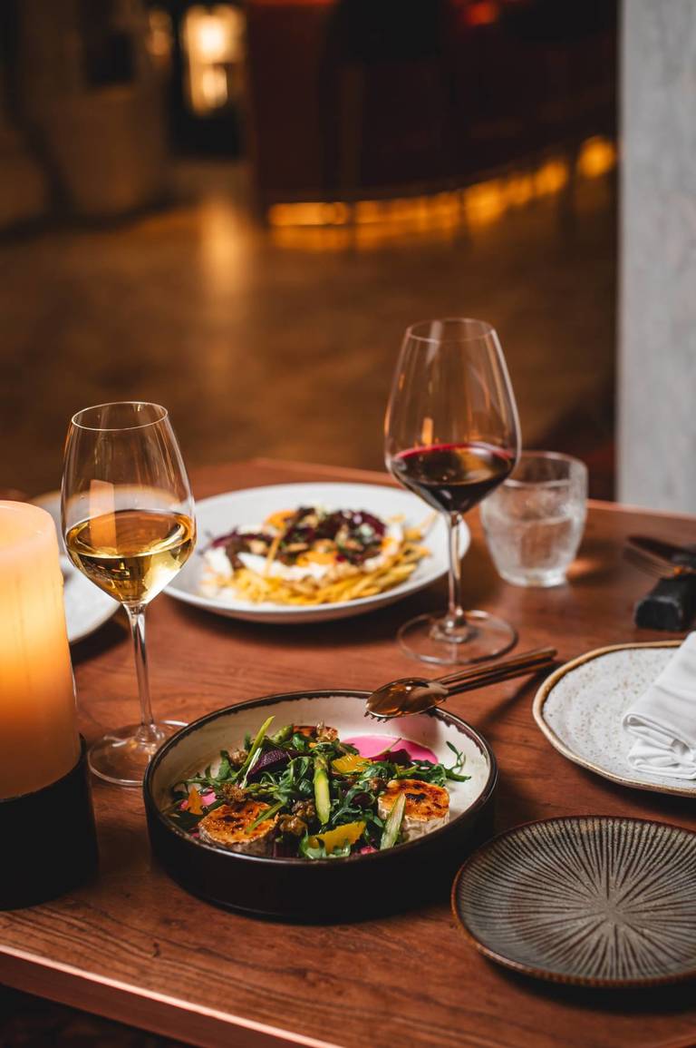 Capítulo: nuevas incorporaciones al restaurante y al bar