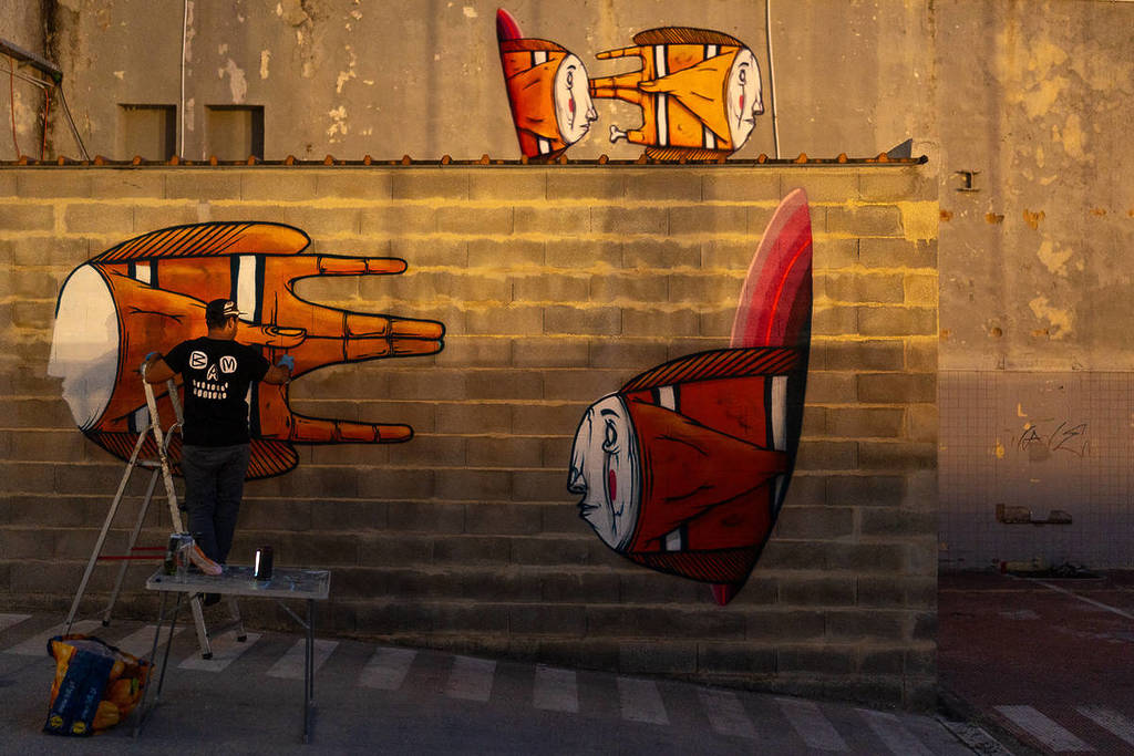 Se está creando una nueva galería de arte al aire libre en 8 Marvila, y ...