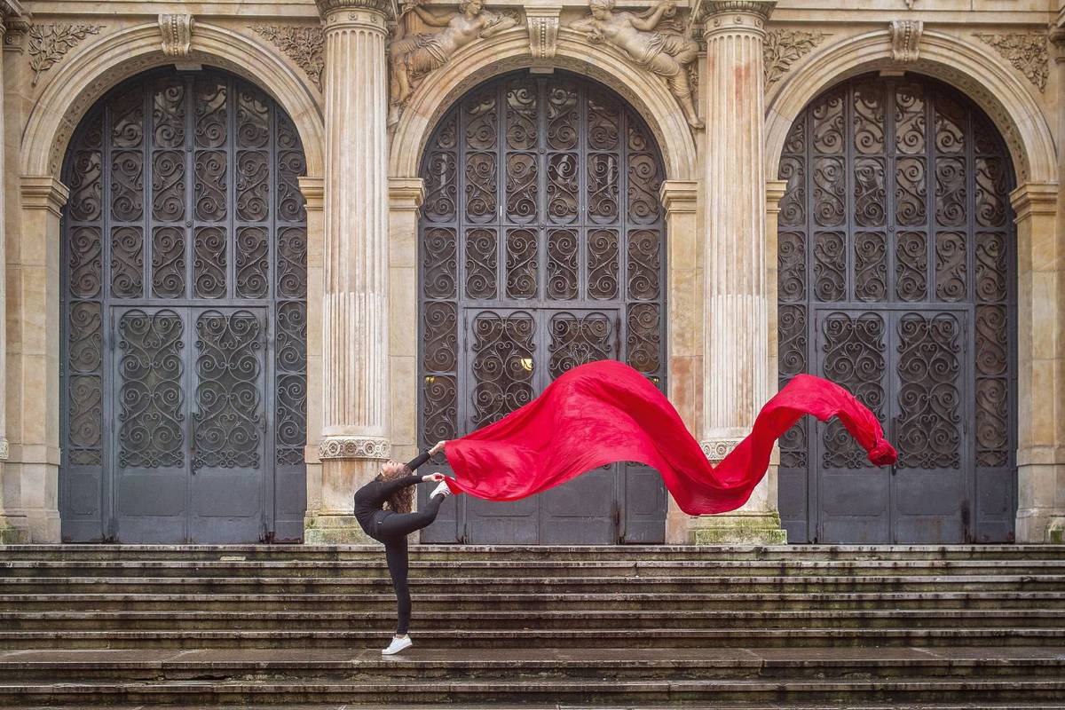 La Biennale de la Danse invites you to dance for its 21st edition
