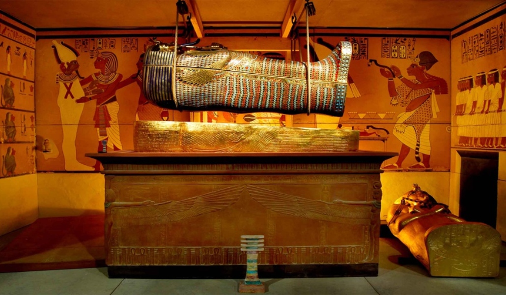 “Tutankhamon: la tumba y sus tesoros”: una exposición para viajar al ...