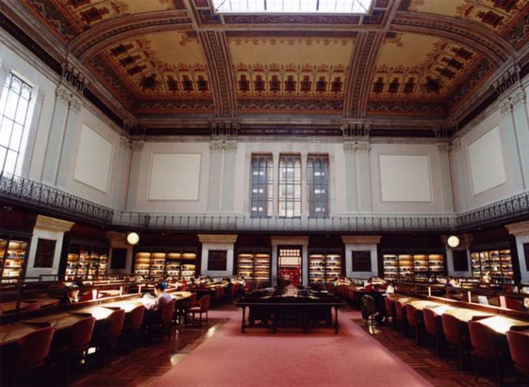 The 10 most beautiful libraries In Madrid