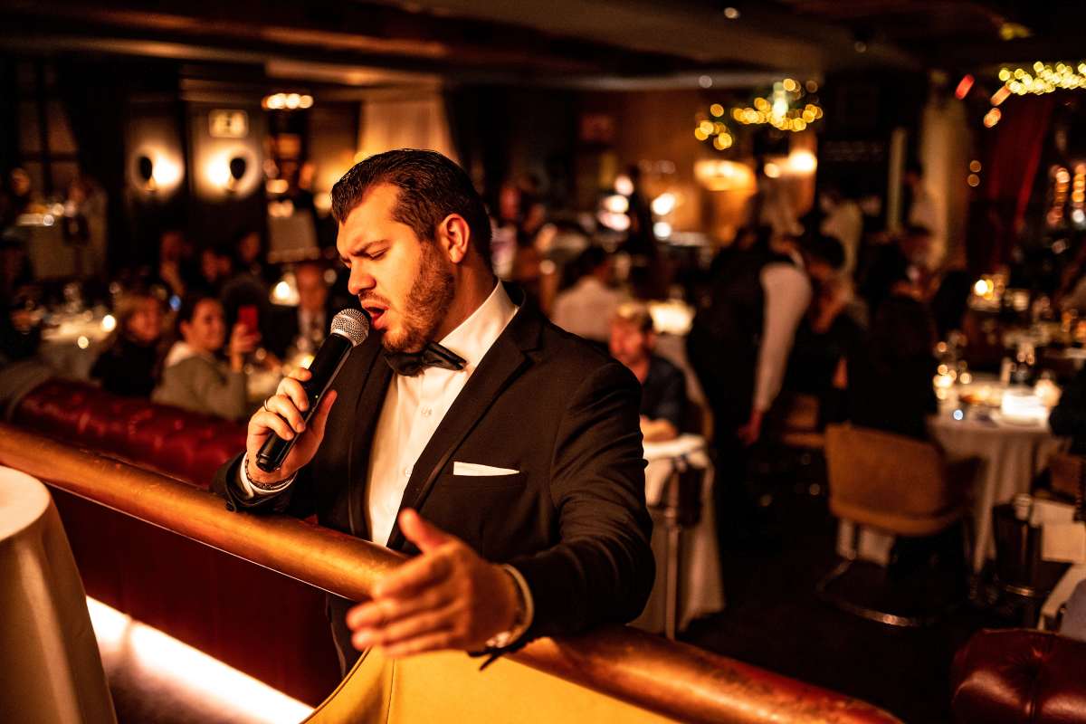 9 bars and restaurants with live music in Madrid.