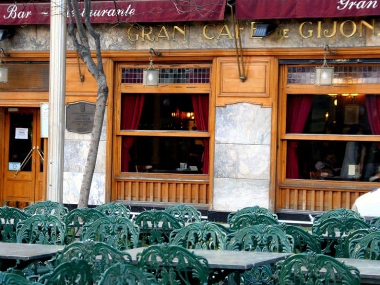 Qué hacer en Salesas: el pequeño París de Madrid