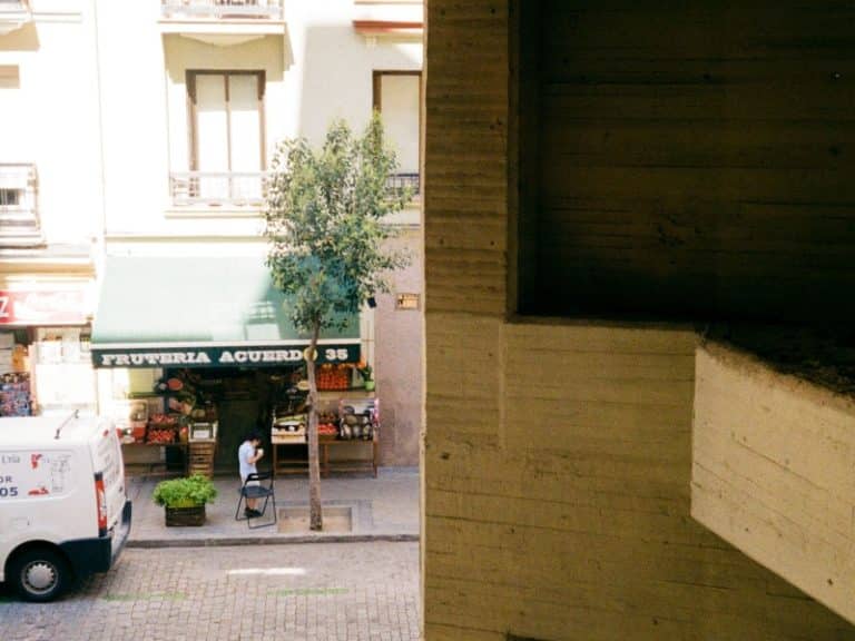 Edificio Princesa: la construcción brutalista que nació de un ...