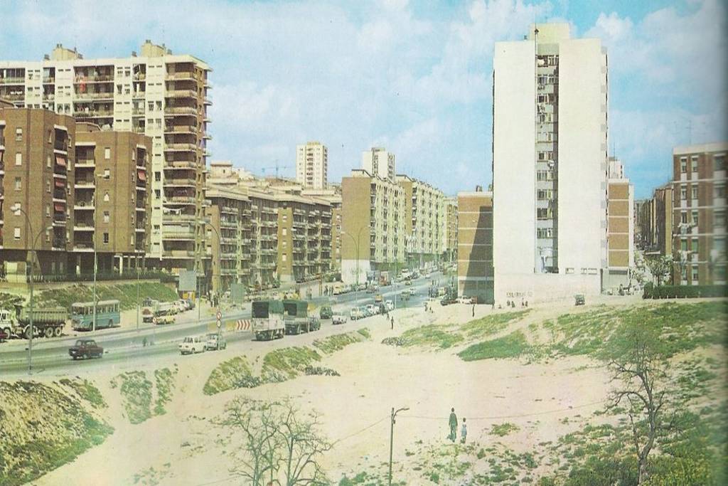 El dragón que protege la Elipa: de parque infantil a icono del barrio