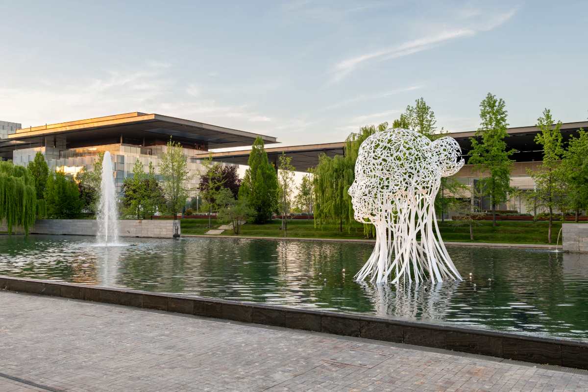 Madrid acoge una nueva escultura de Jaume Plensa Madrid acoge una nueva escultura de Jaume Plensa