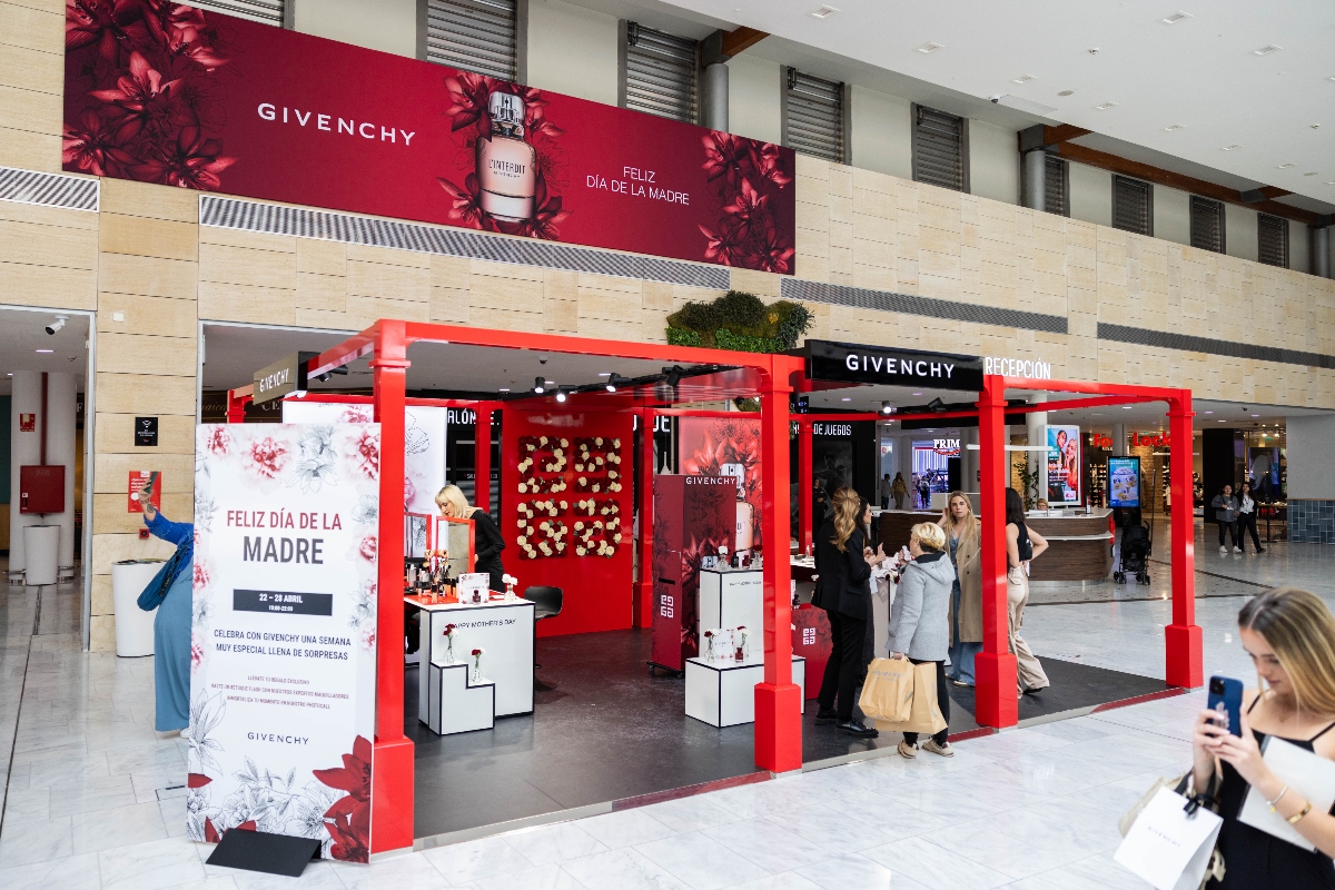 El universo floral de Givenchy estrena pop-up en Madrid este mes
