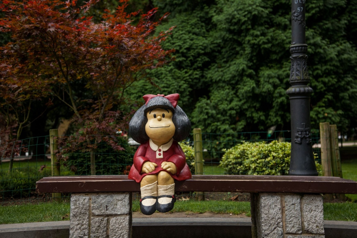 For the first time a statue of Mafalda, the Argentinean girl who wanted ...