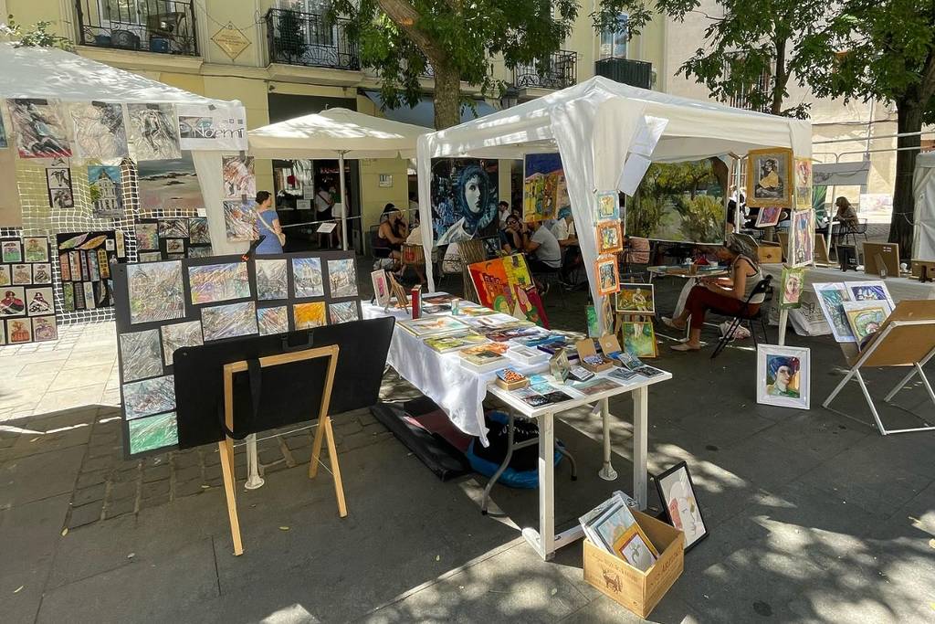 Este es el céntrico mercadillo de Madrid en el que puedes comprar obras ...