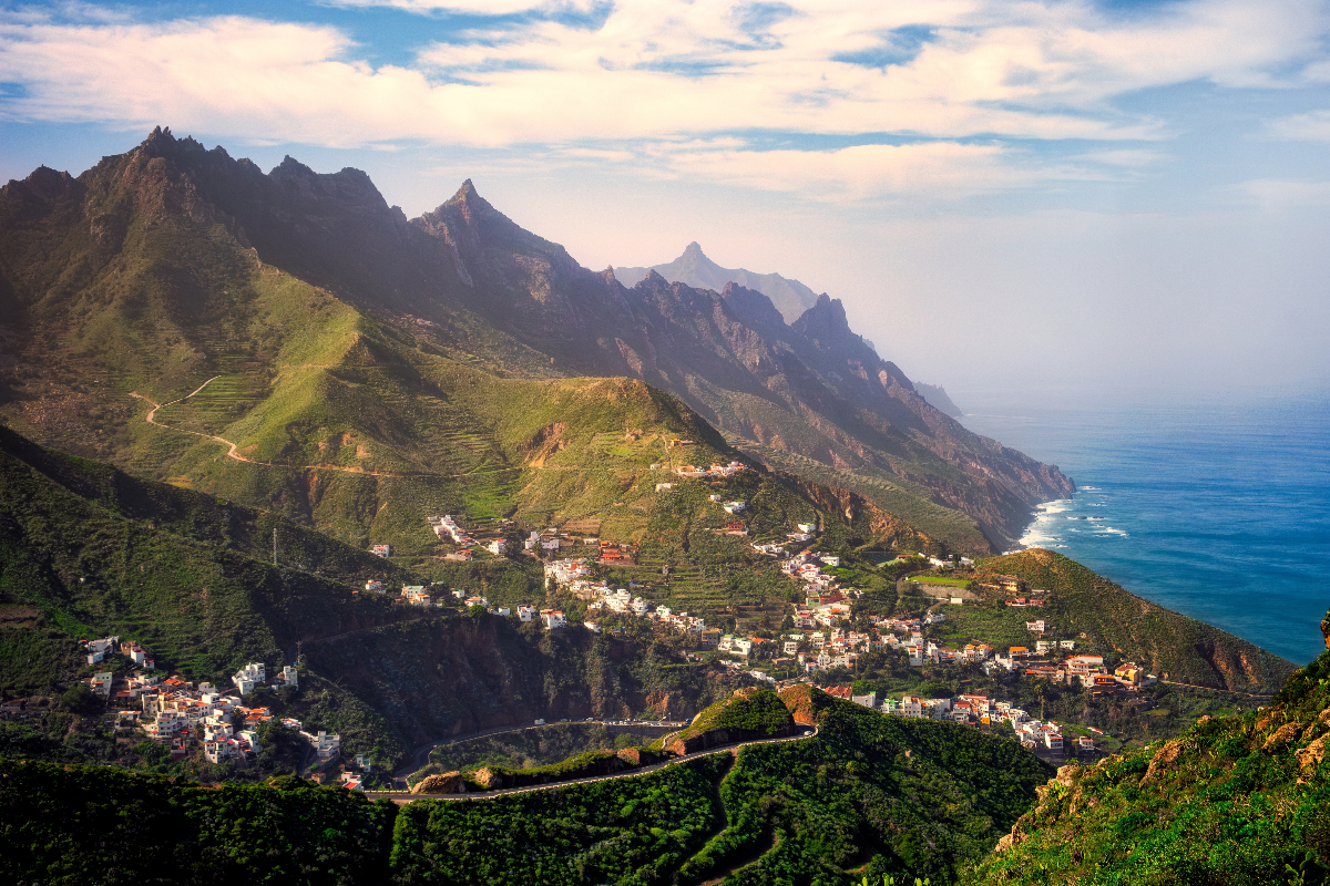 Free flights to three islands from Madrid with this airline: you only ...