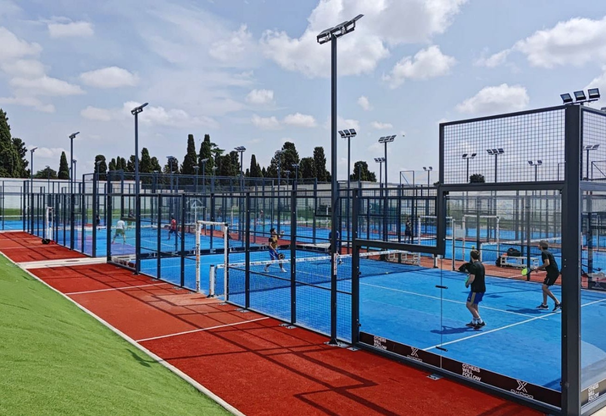 Os melhores campos de paddle em Madrid para todos os níveis de jogadores