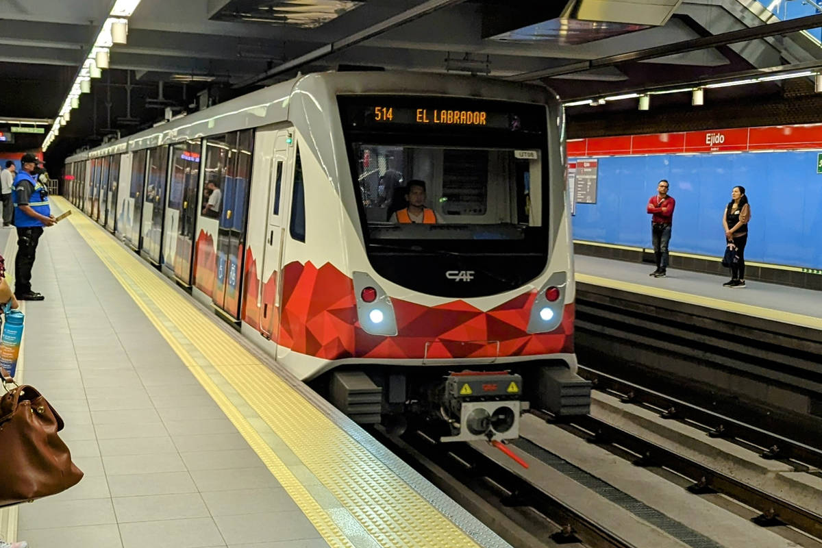 Your name (or the name of whoever you want) can end up on a Metro de ...