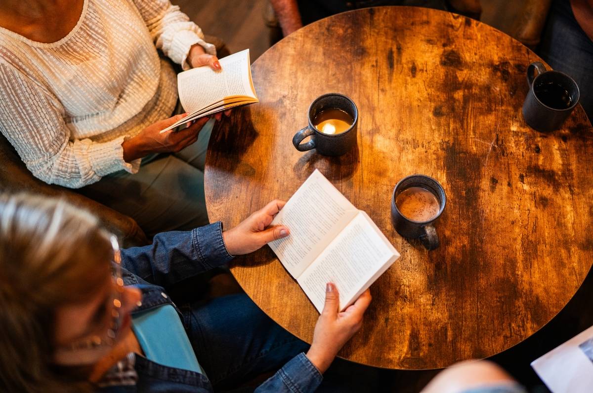 Este bar de Malasaña organiza una fiesta para lectores que une ...