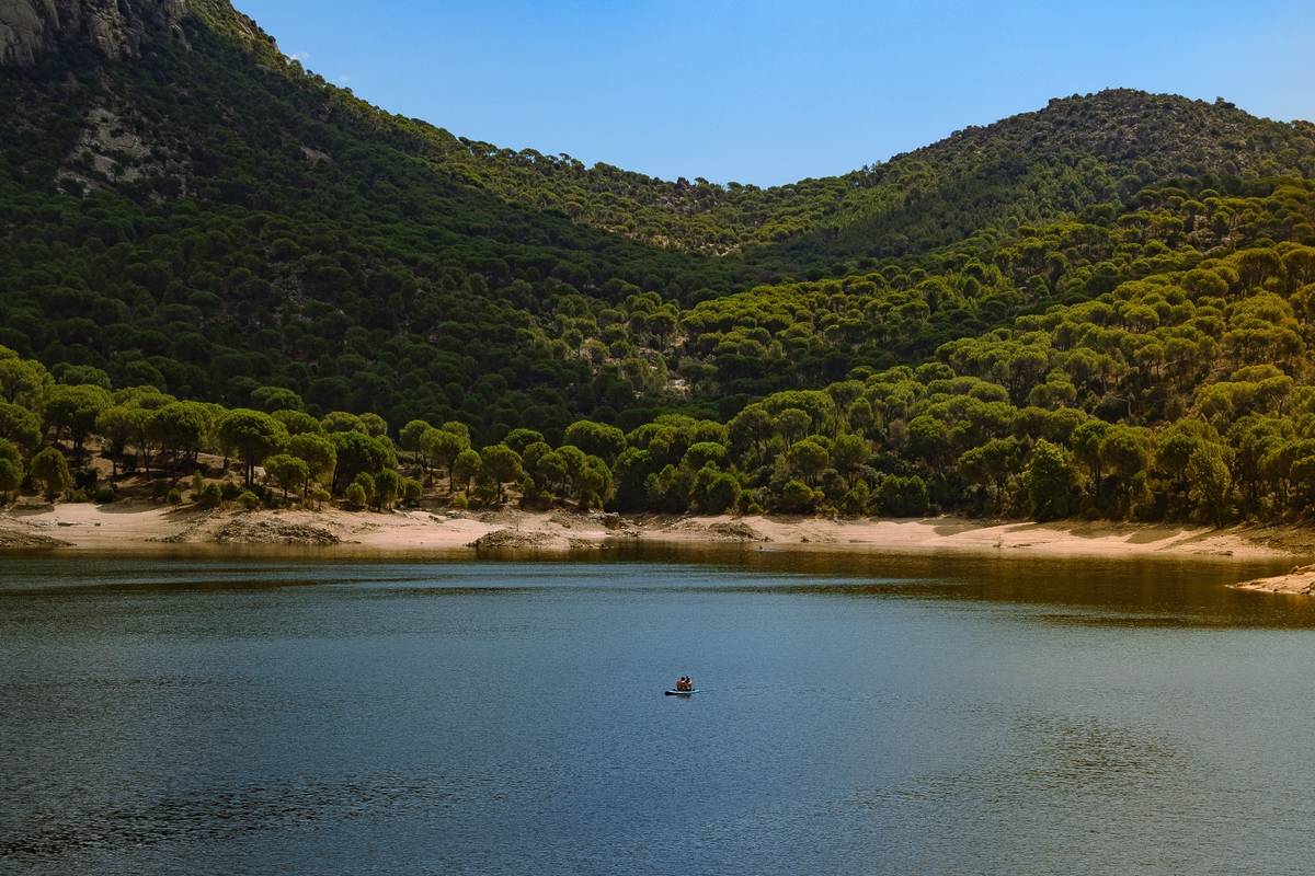 Las únicas dos playas de pantano en Madrid en las que te puedes bañar ...