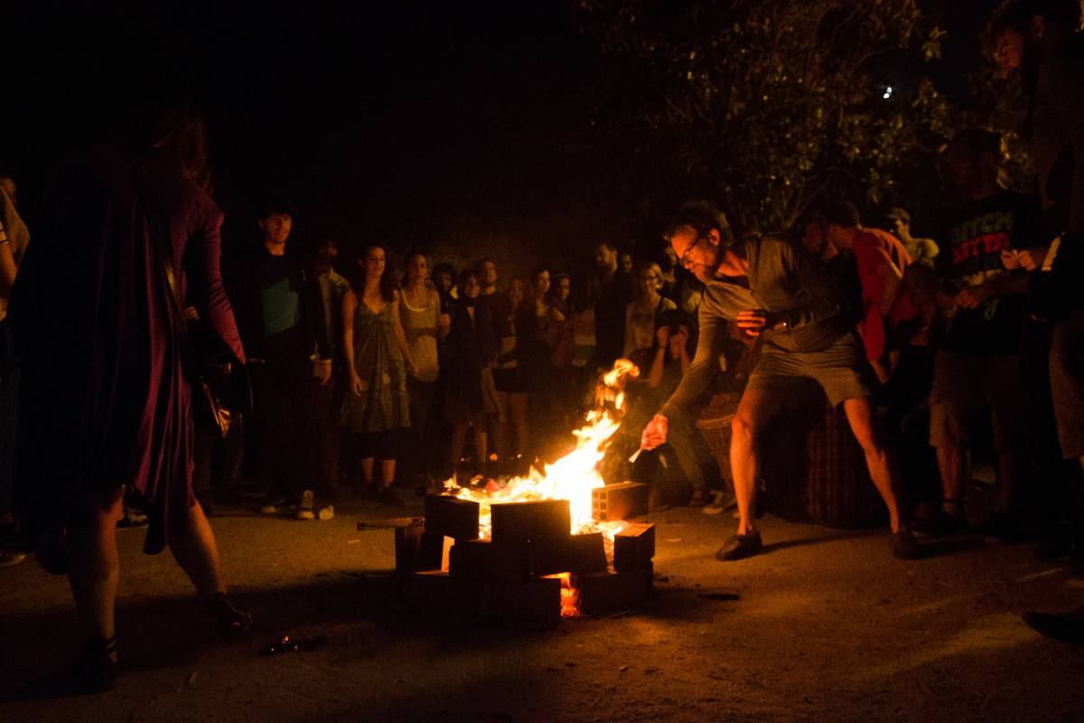 Falò, DJ e queimada gratuita: ecco come si vive San Juan 2025 nei ...