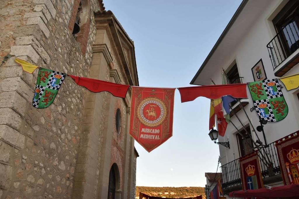 1h from Madrid there is a village of 700 inhabitants that celebrates ...
