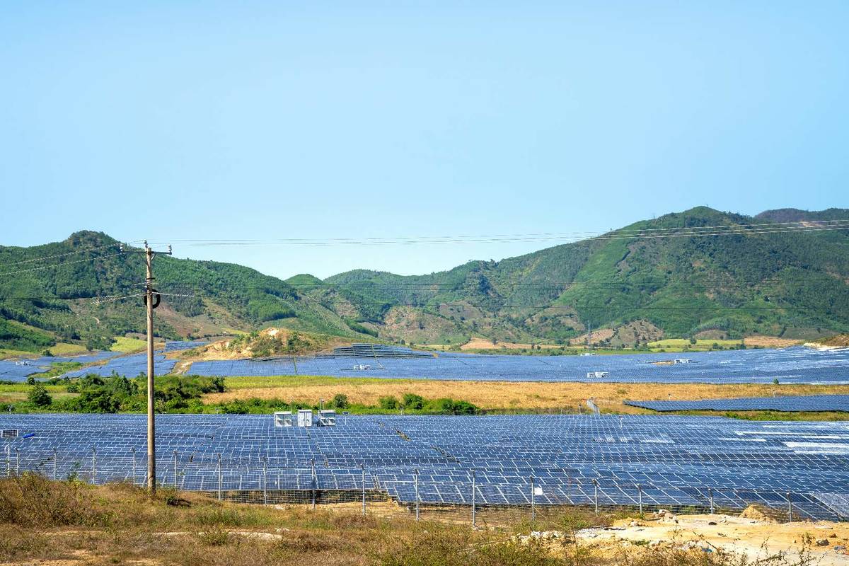 Madrid is preparing to host one of the largest solar power plants in ...