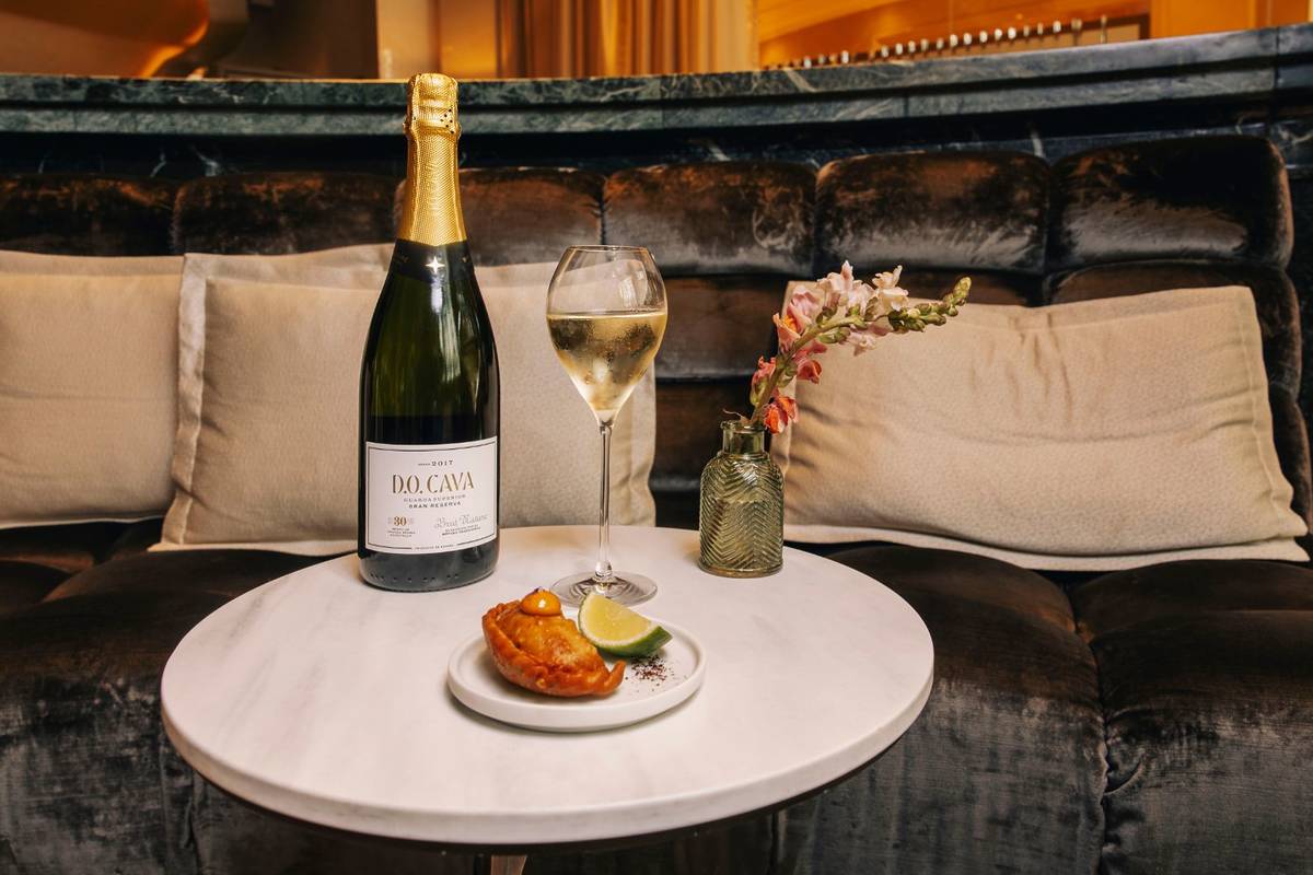 You can eat at the Palace and other five-star hotels for €12: haute ...