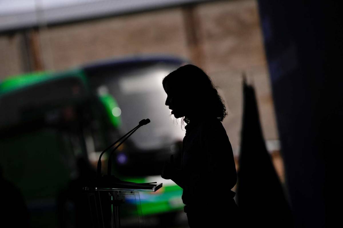 Spain's first long-distance electric bus arrives in Madrid: it has a ...