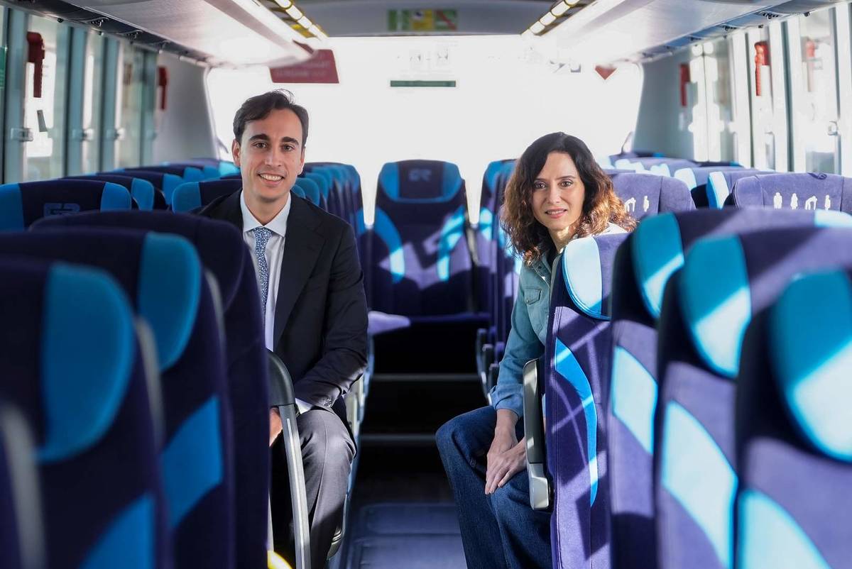 Spain's first long-distance electric bus arrives in Madrid: it has a ...