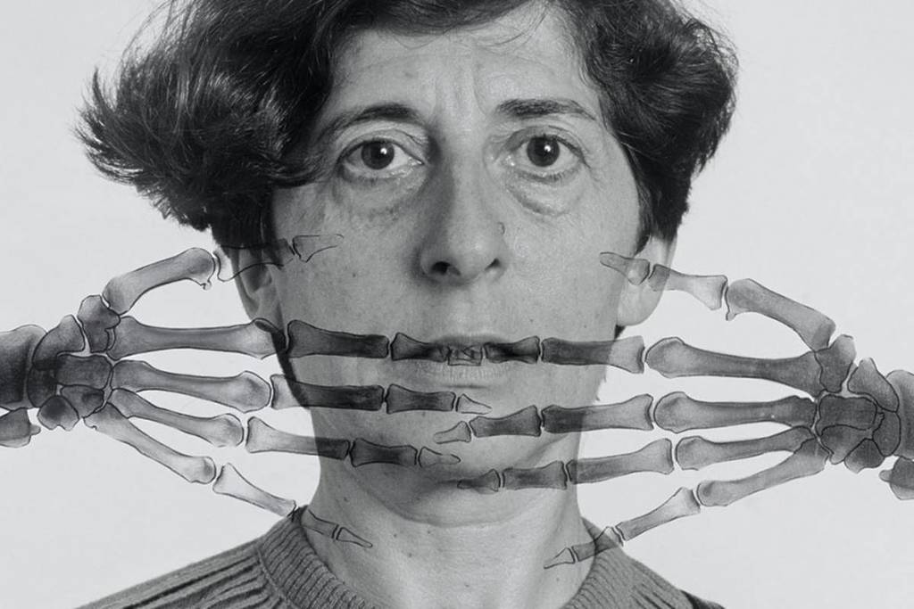 National award and living art reference: an exhibition that challenges ...