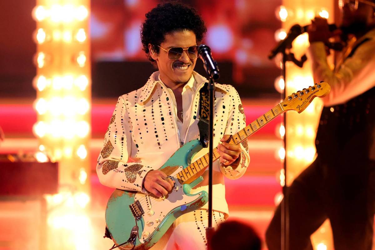 Bruno Mars anuncia su 1ª gira europea después de 10 años y tiene una ...