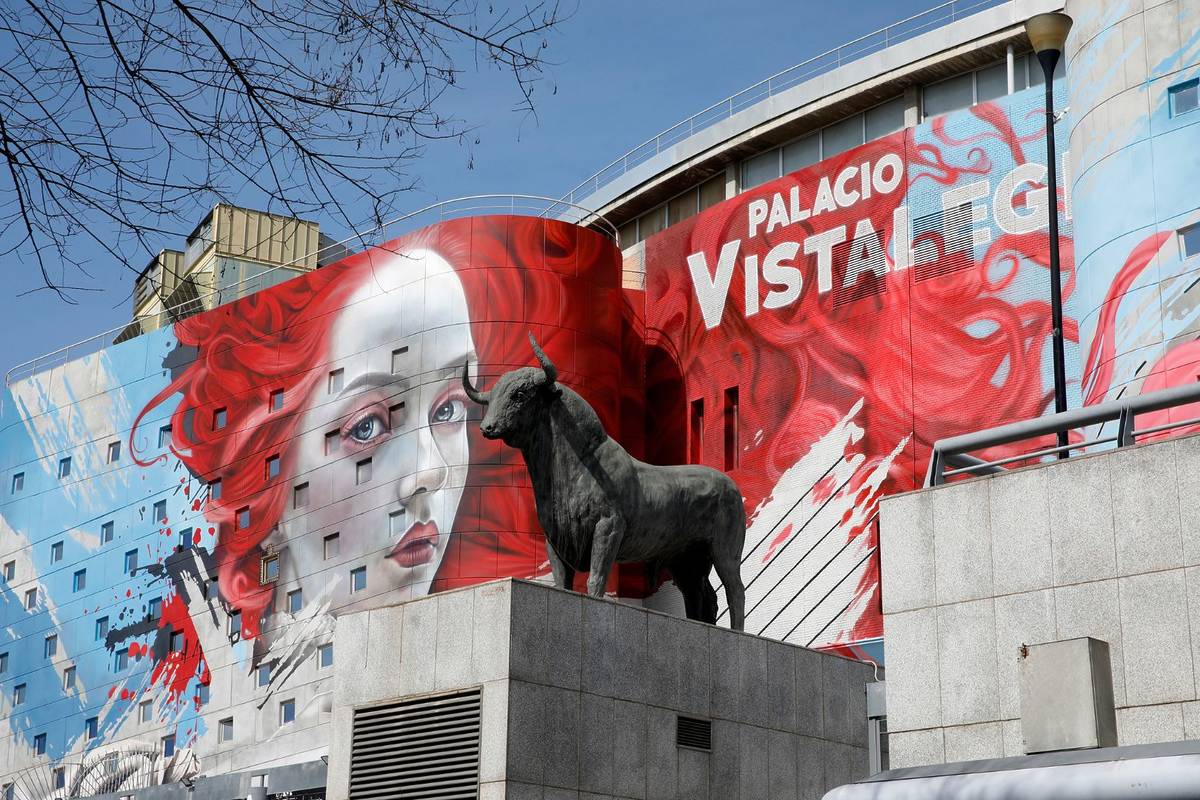 The largest mural in Spain and other works of art that transform this ...