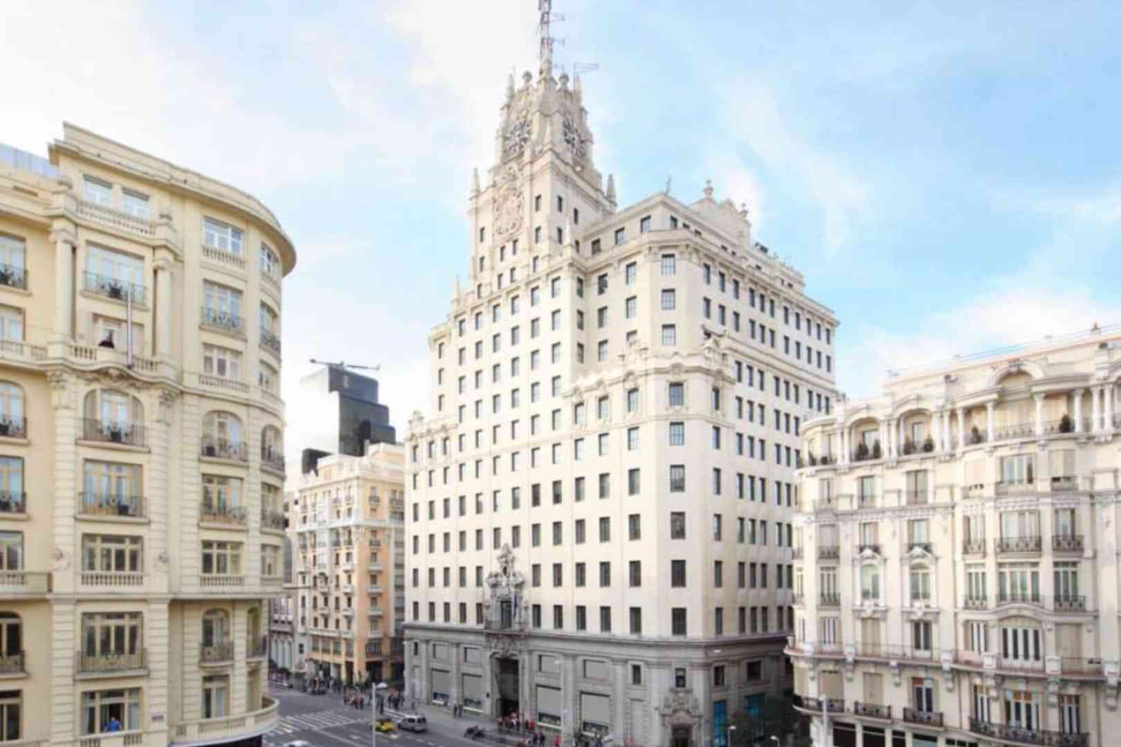 The legendary Telefónica building on Gran Vía is up for sale: Madrid's ...