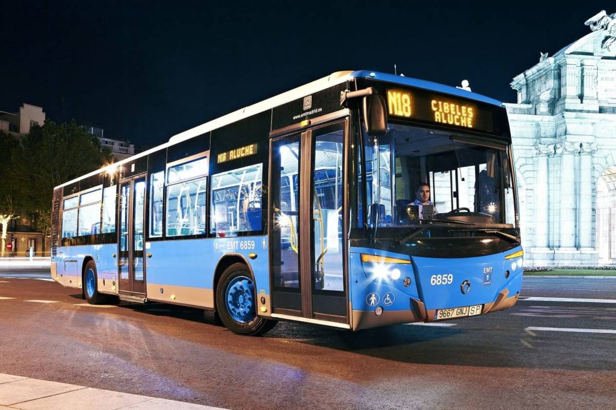 Madrid's new night bus promises to alleviate one of the city's major ...