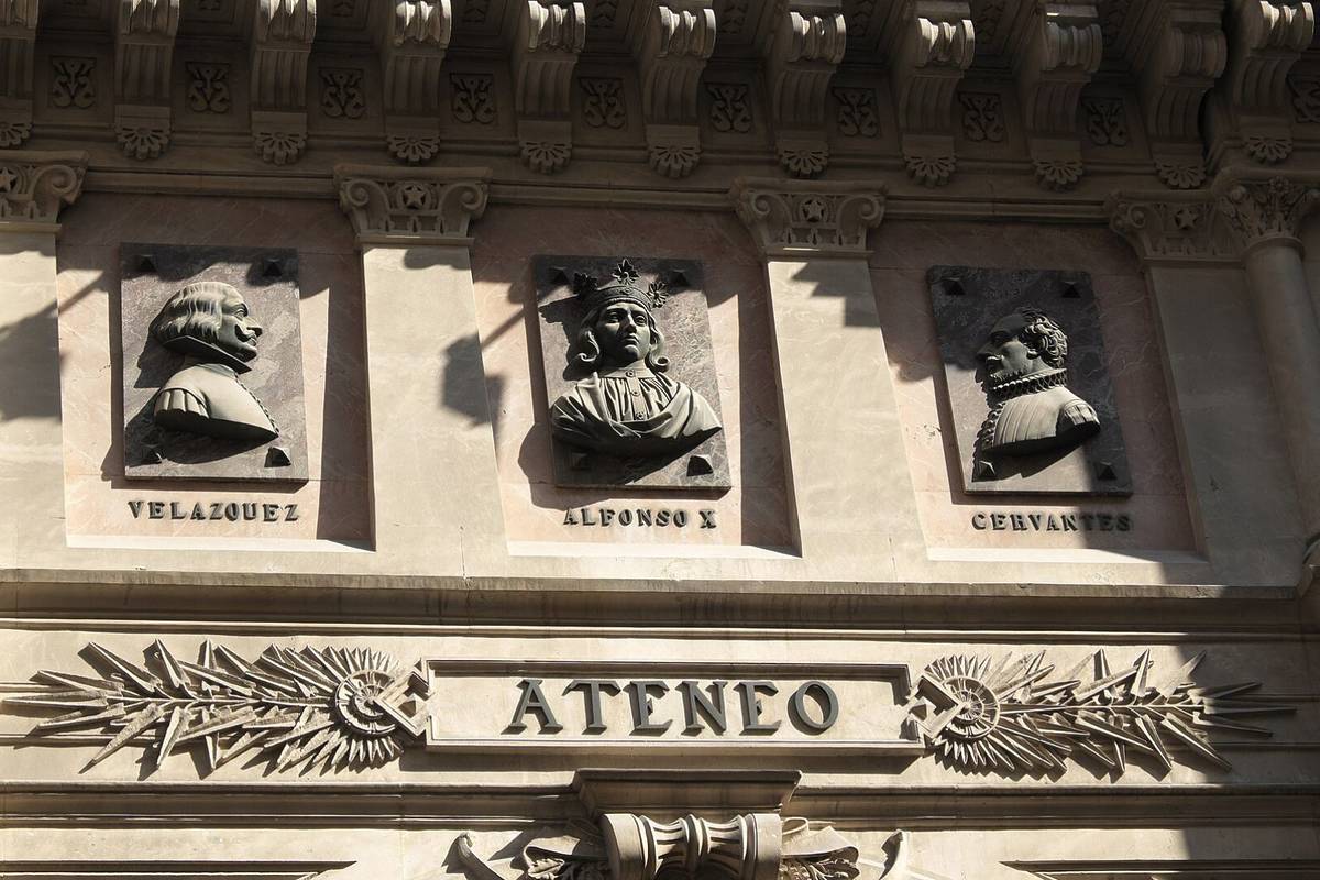 In Madrid’s Barrio de las Letras: this is the historic building that ...