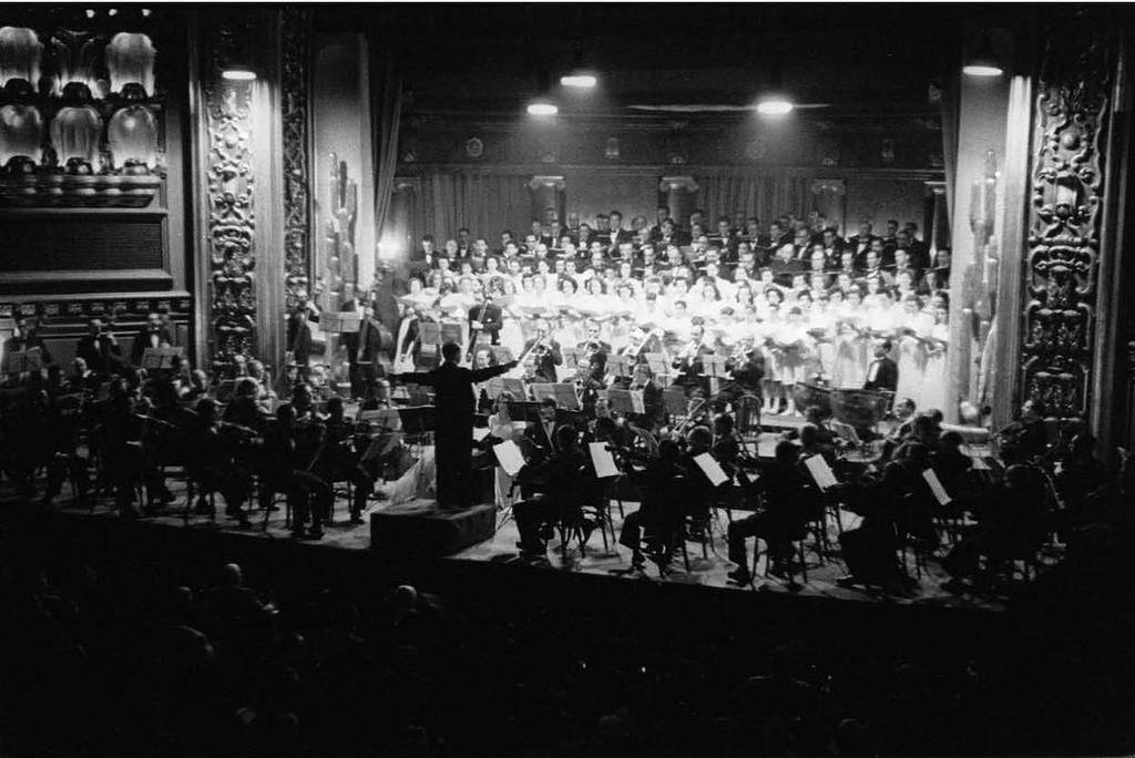 The Gran Vía Palace turns 100: it has been closed for nearly 20 years ...