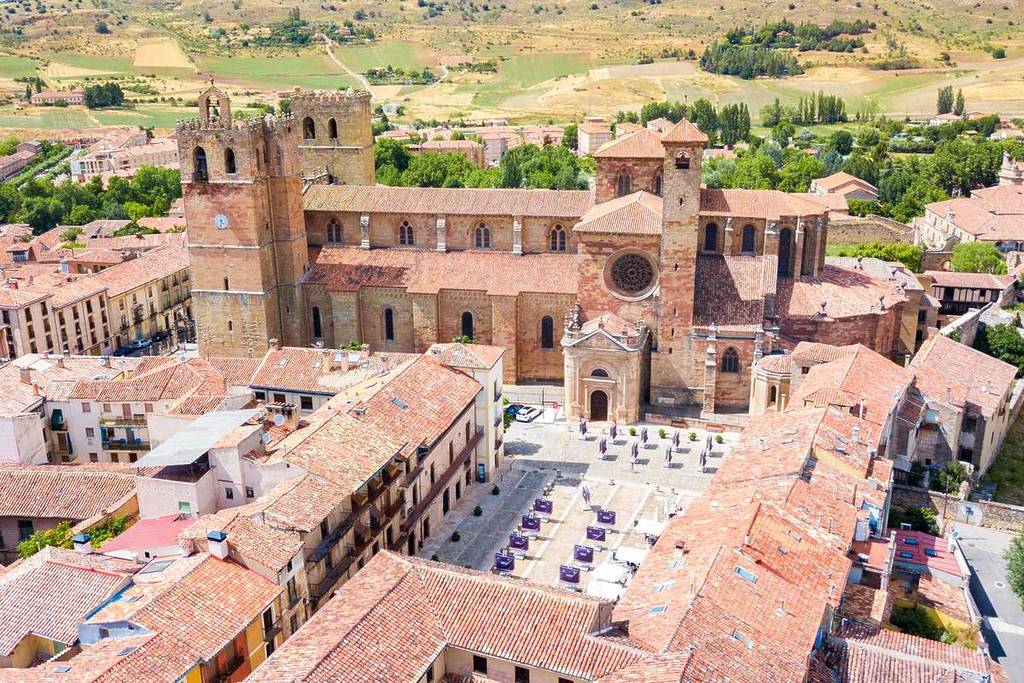 A solo un’ora da Madrid, i campi di lavanda della Provenza spagnola ...