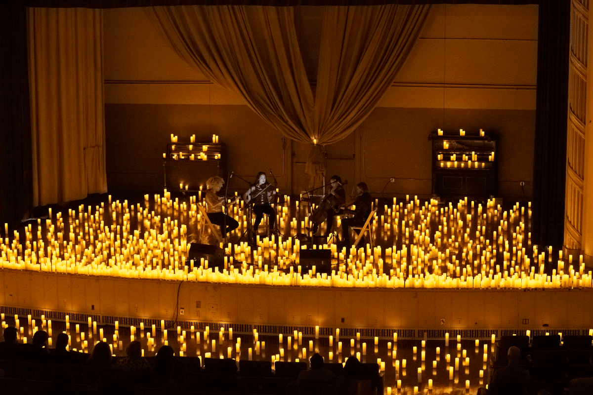 Candlelight lights up the Théâtre de l'Oeuvre in Marseille!
