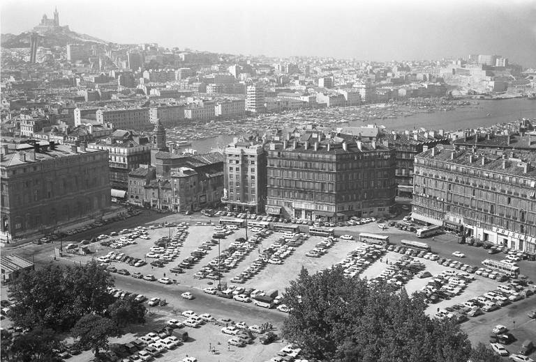 Redécouvrez Marseille à travers 164 ans d’images, du Vieux-Port à la ...
