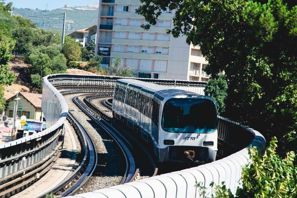 Public transport at Christmas: Marseille metro, streetcar and bus ...