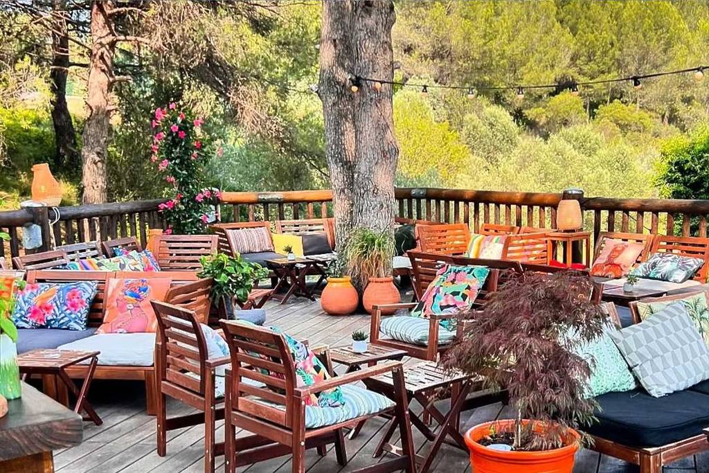 The most beautiful hidden and idyllic terraces in Marseille where you ...