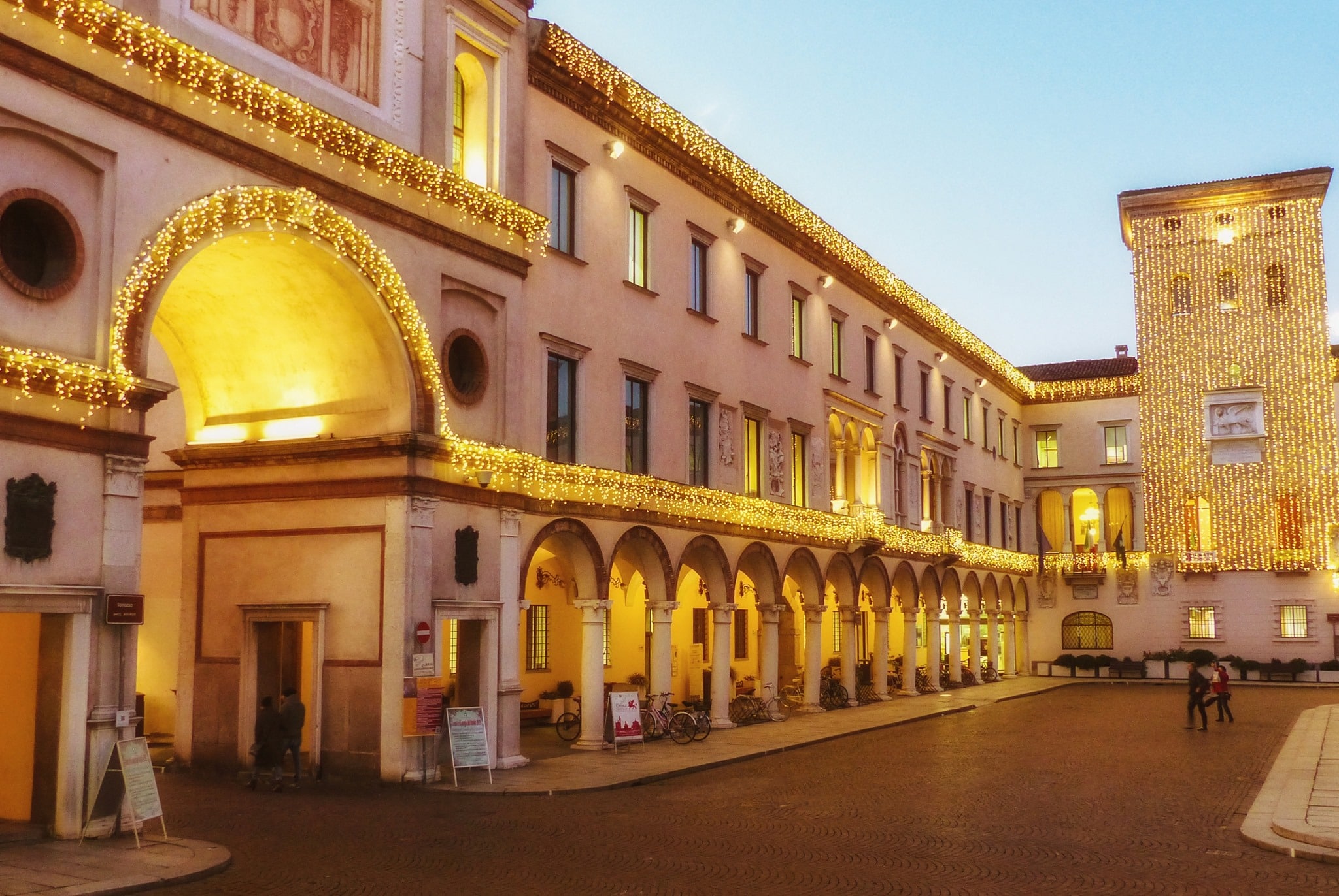 35 fantastic day trips near Milan