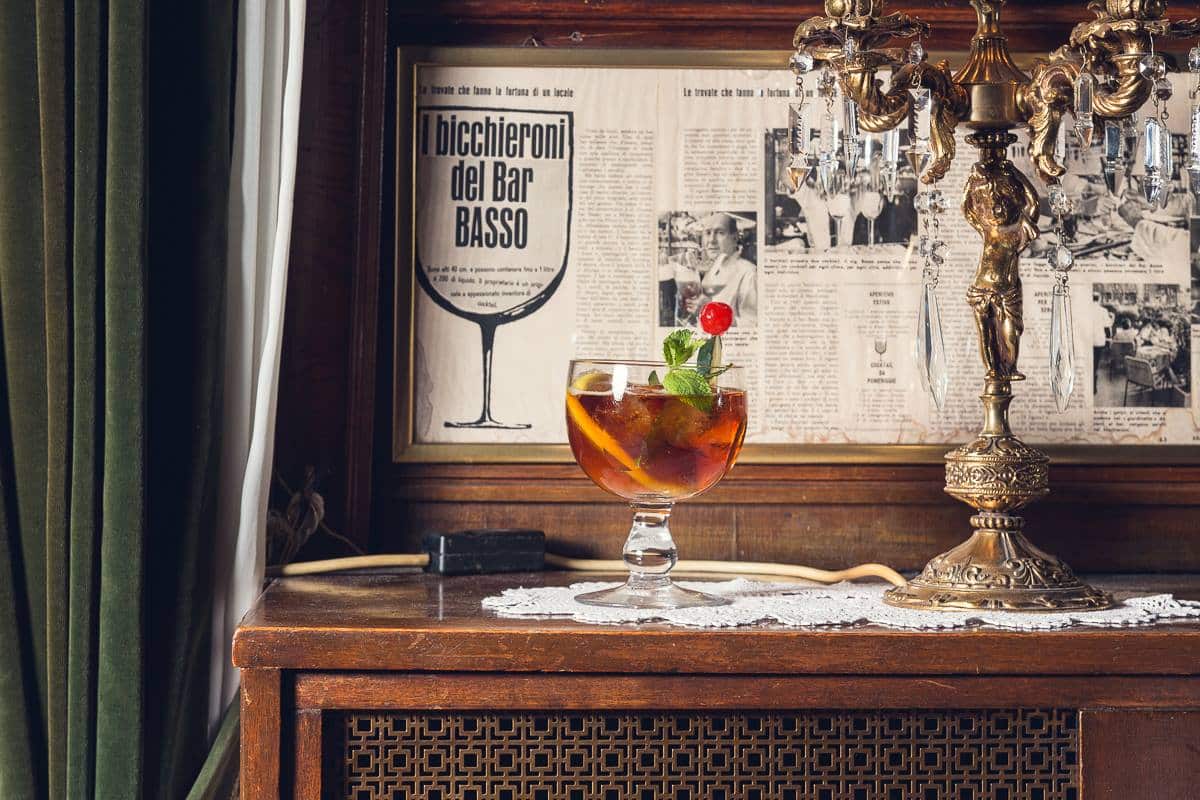 Cocktail bar a Milano: 10 posti da provare in città per un drink